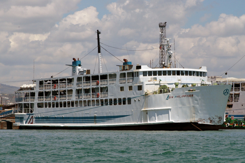 STARLITE SAGA - Ferry