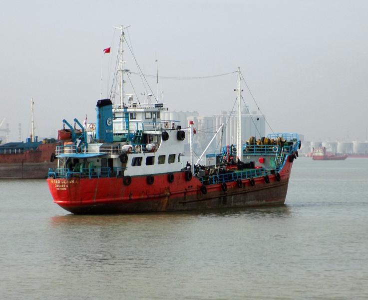 PETRO OCEAN II - Tanker / Small