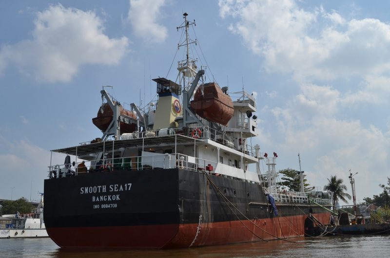 SMOOTH SEA 17 - Tanker / Small