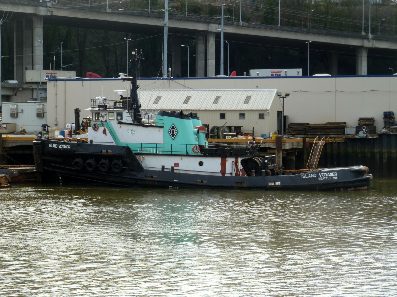 ISLAND VOYAGER - Tug