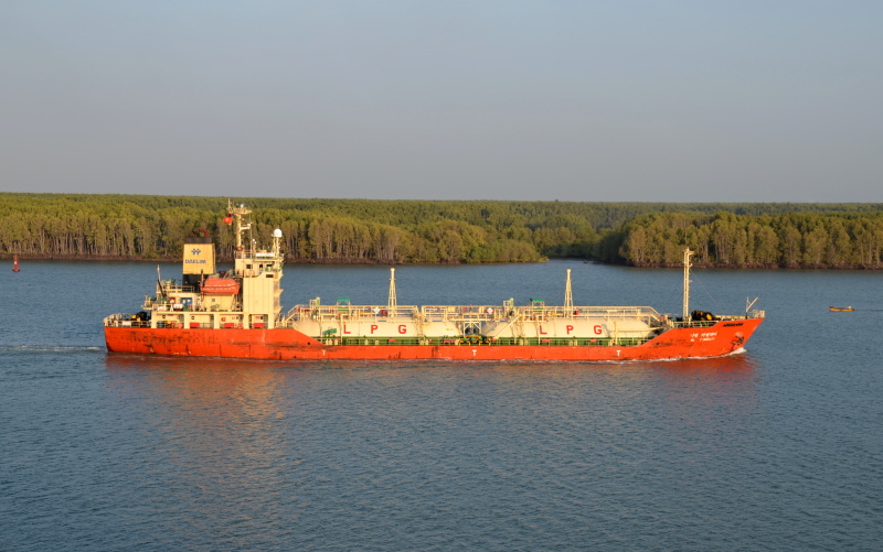 GAS CAMELLIA - LPG / Coaster