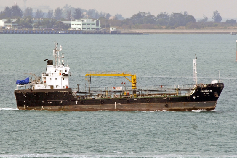 MERLION 25 - Bunker tanker