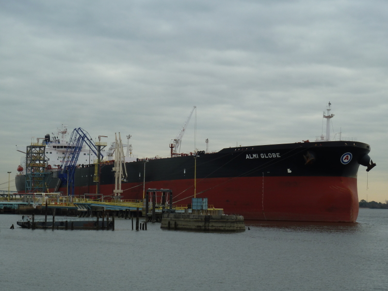 ALMI GLOBE - Tanker / Suezmax