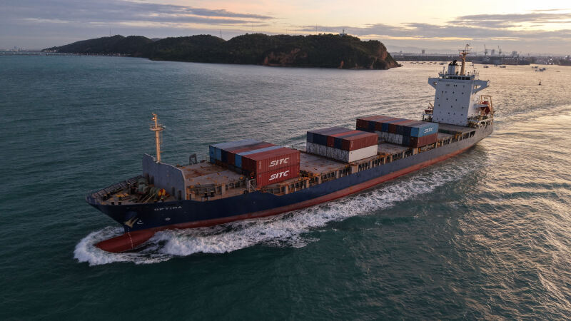 OPTIMA - Container / Feeder 2