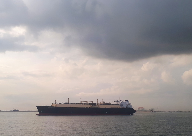 ASIA ENDEAVOUR - LNG / Large