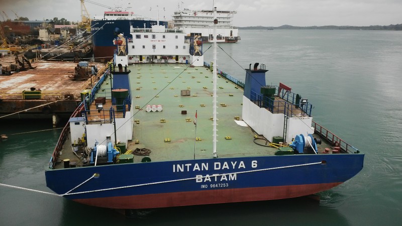 INTAN DAYA 6 - Deck cargo ship