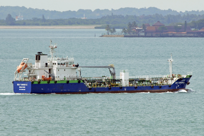 SEA TANKER II - Tanker / Small