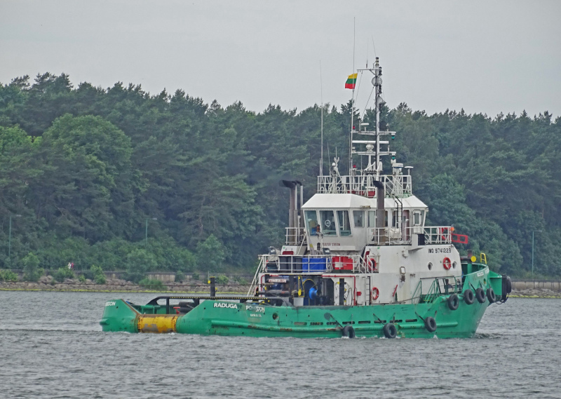 RADUGA POSEIDON - Tug