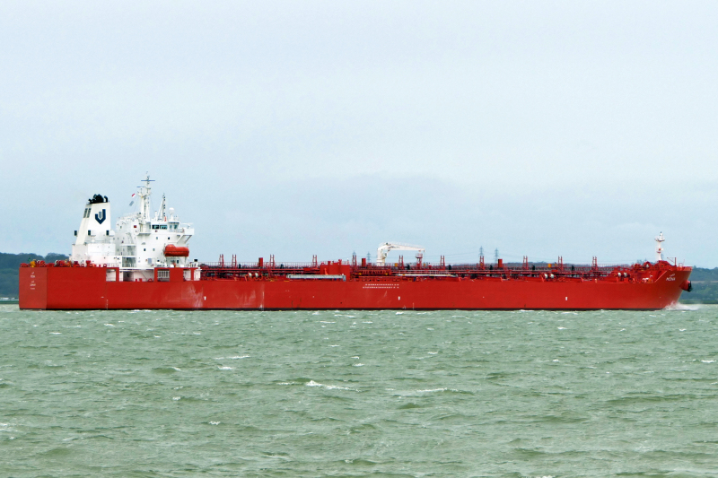 MONA - Tanker / Panamax (LR 1)